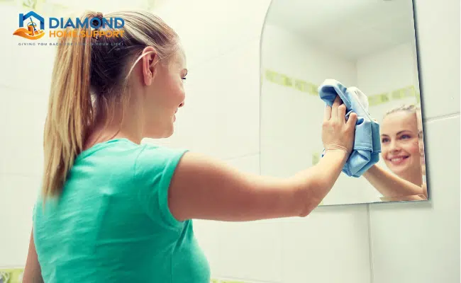 Top Tips For Cleaning Mirrors - Diamond Home Support